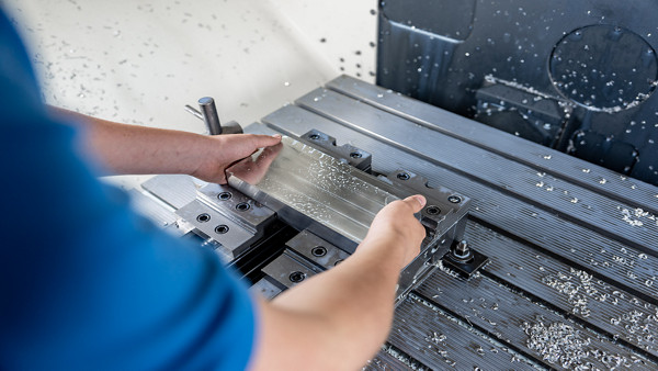 Metal injection molding (MIM) | Plansee